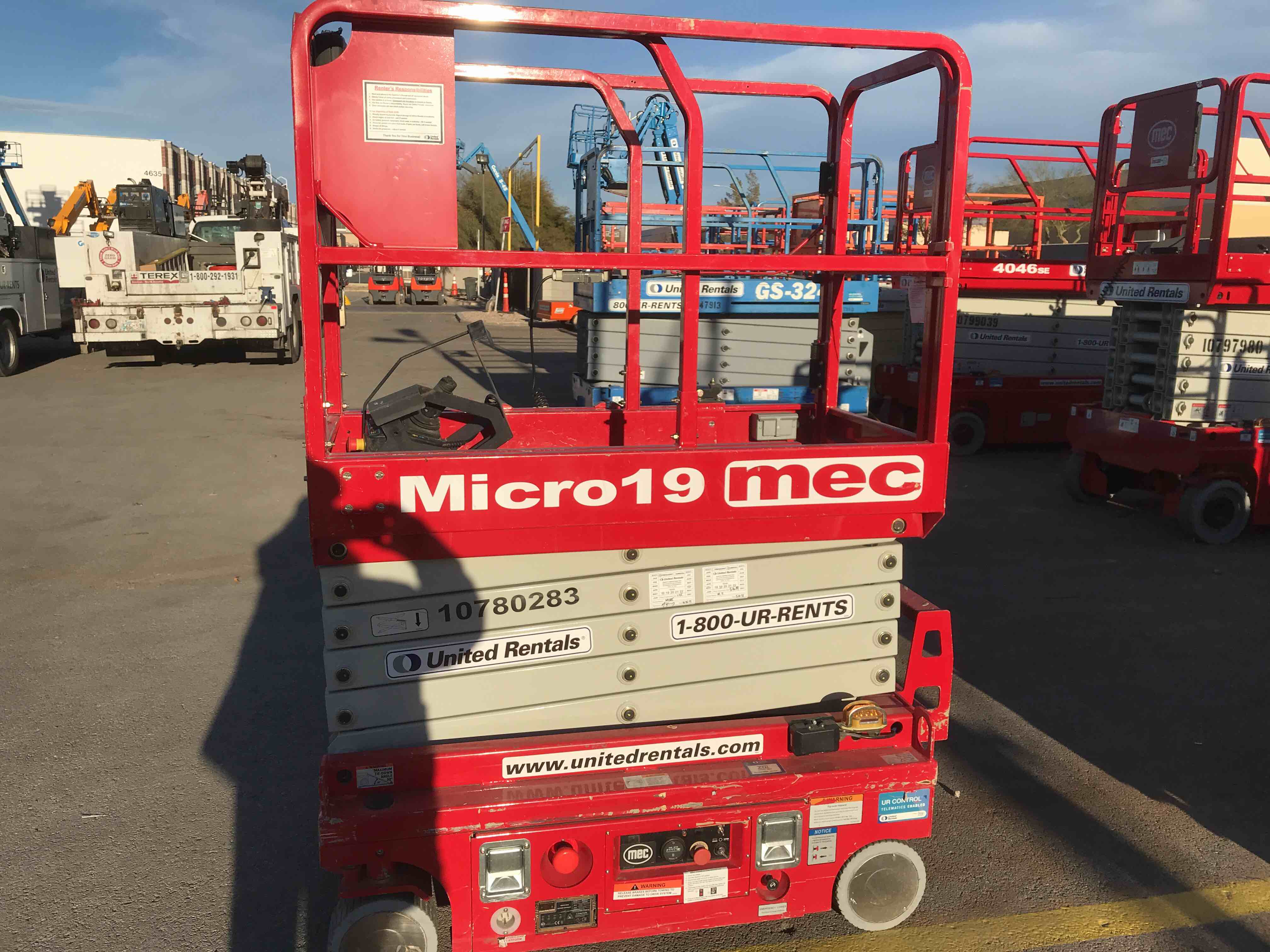 Used 2018 MEC MICRO 19 Scissor Lift For Sale in Las Vegas, NV | United ...