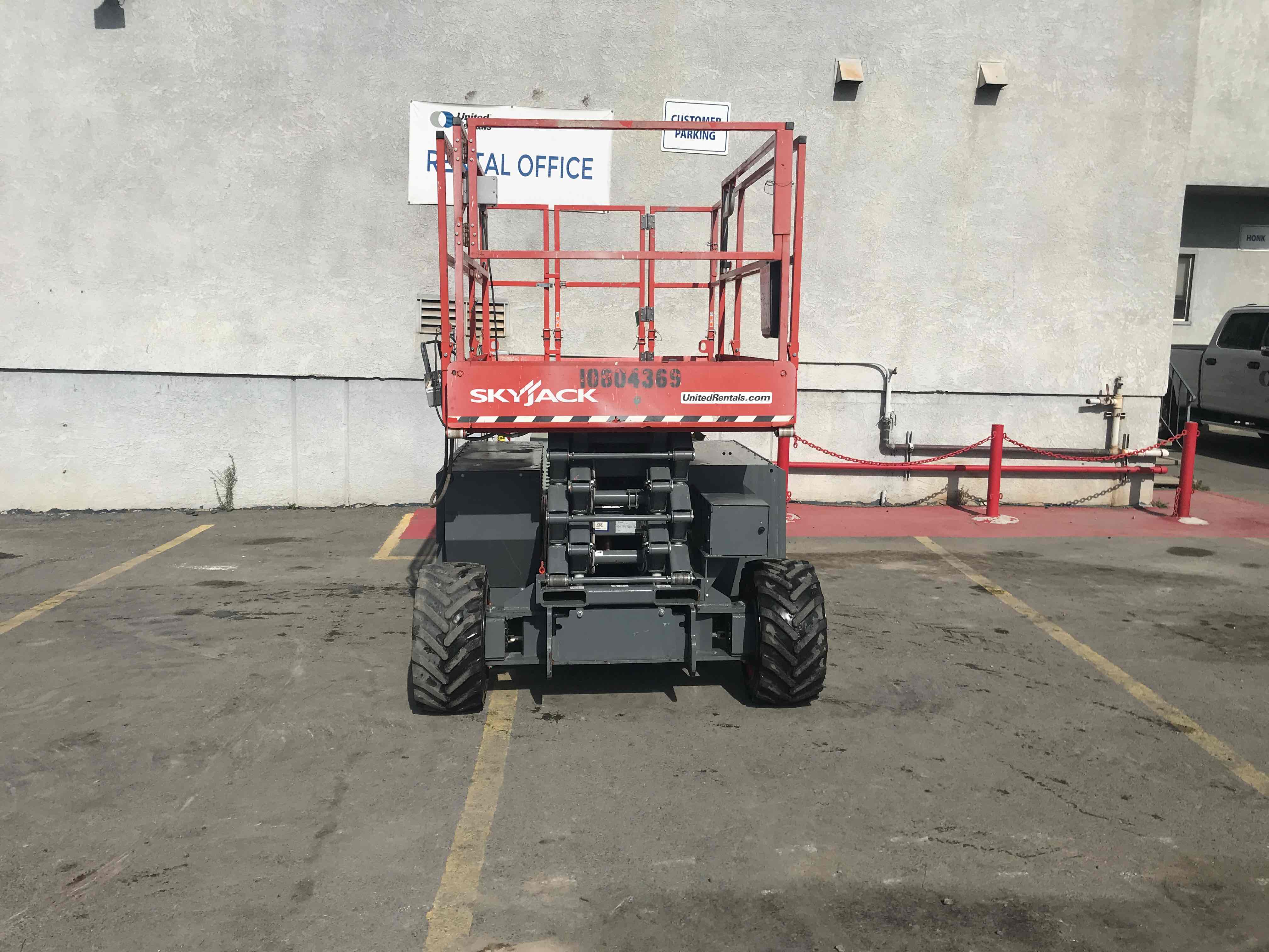 Used 2018 Skyjack SJ6832RT Rough Terrain Scissor Lift For Sale in ...