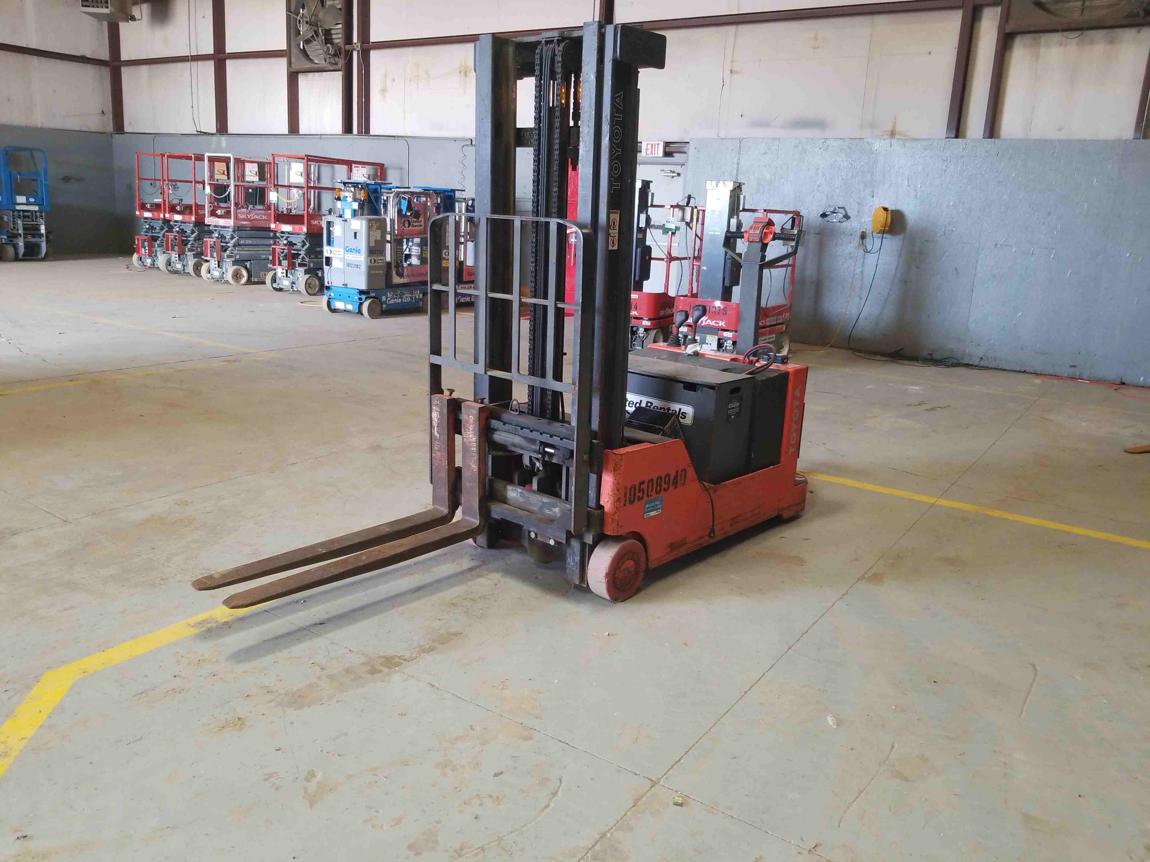 Used 2016 Toyota 6BWC20 Warehouse Forklift For Sale in Blytheville, AR ...
