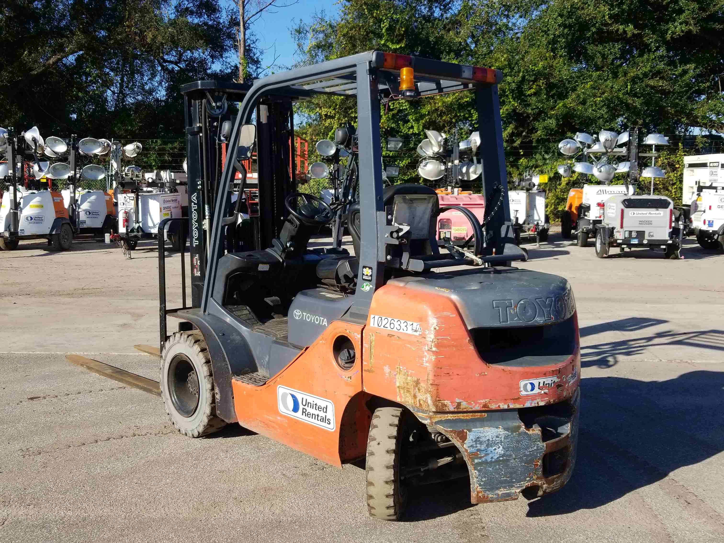 Used 2014 Toyota 8FGU25 Forklift For Sale in Orlando, FL | United Rentals