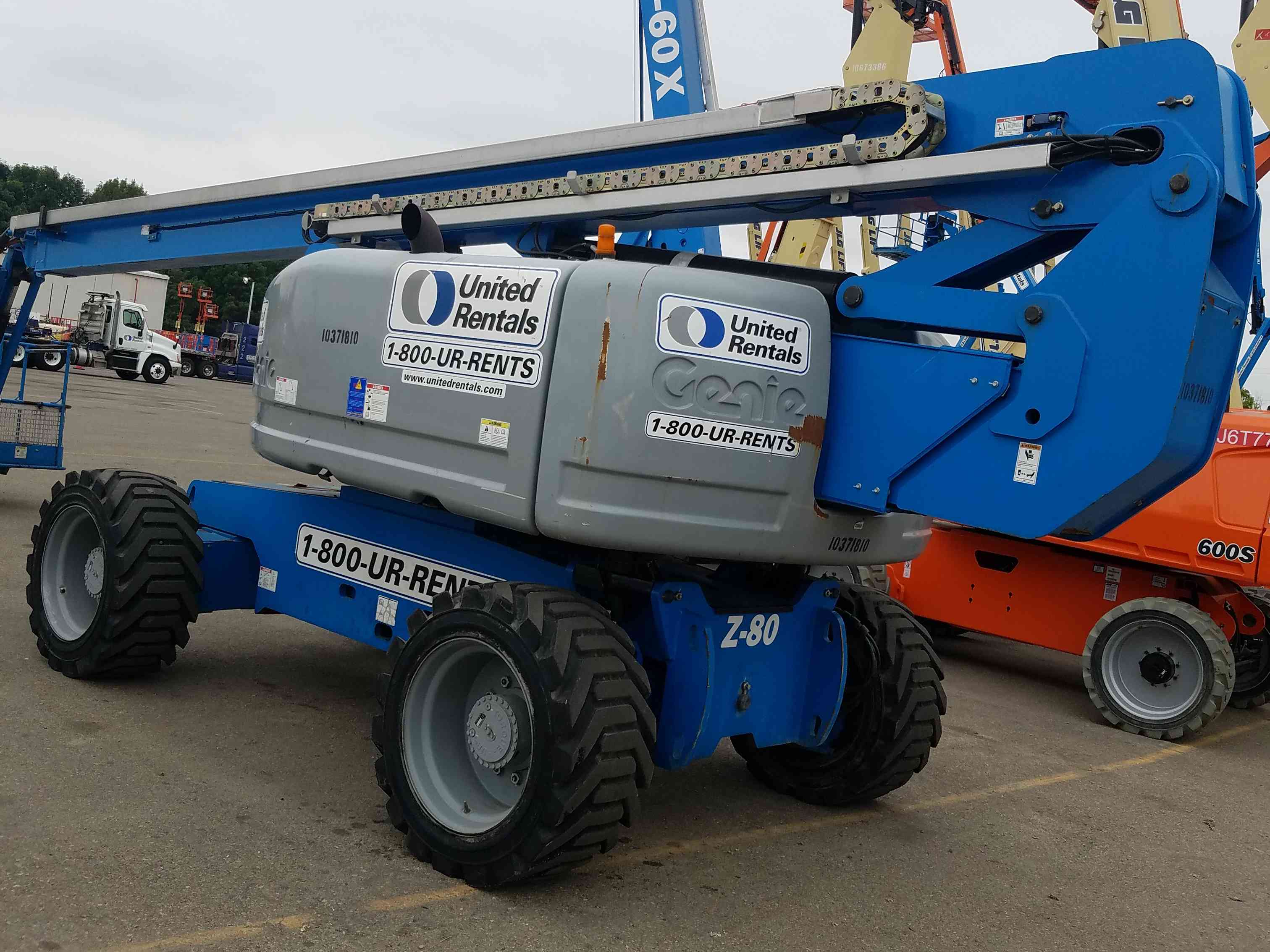 Used 2015 Genie Z-80/60J Articulating Boom Lift For Sale in Riverside ...