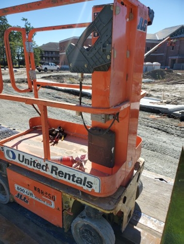 Used 2015 JLG 1230ES Self-Propelled One-Person Lift For Sale in ...