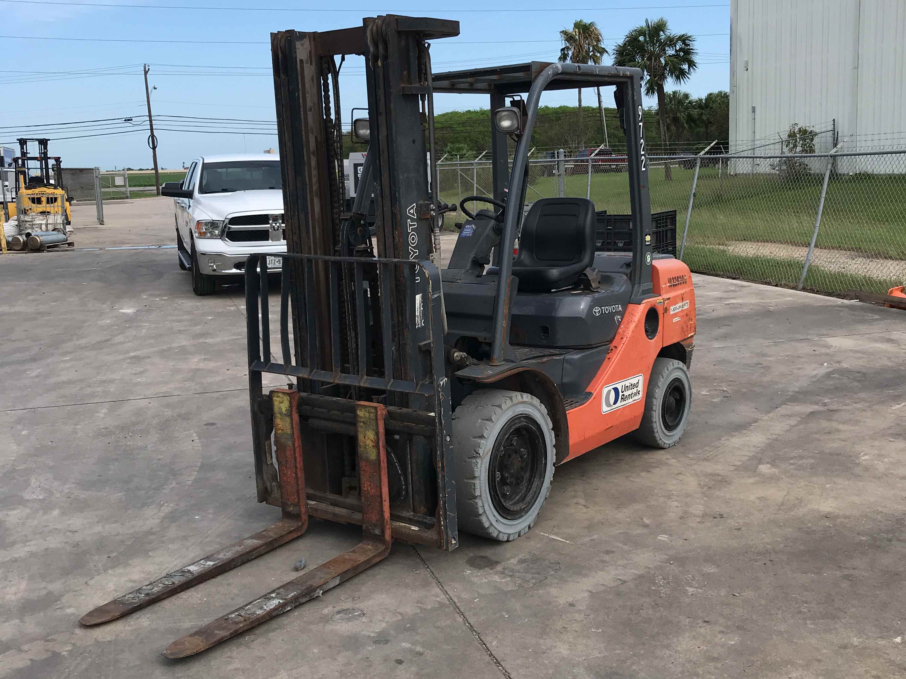 Used 2014 Toyota 8FDU30 Forklift For Sale in Corp Christi, TX | United ...
