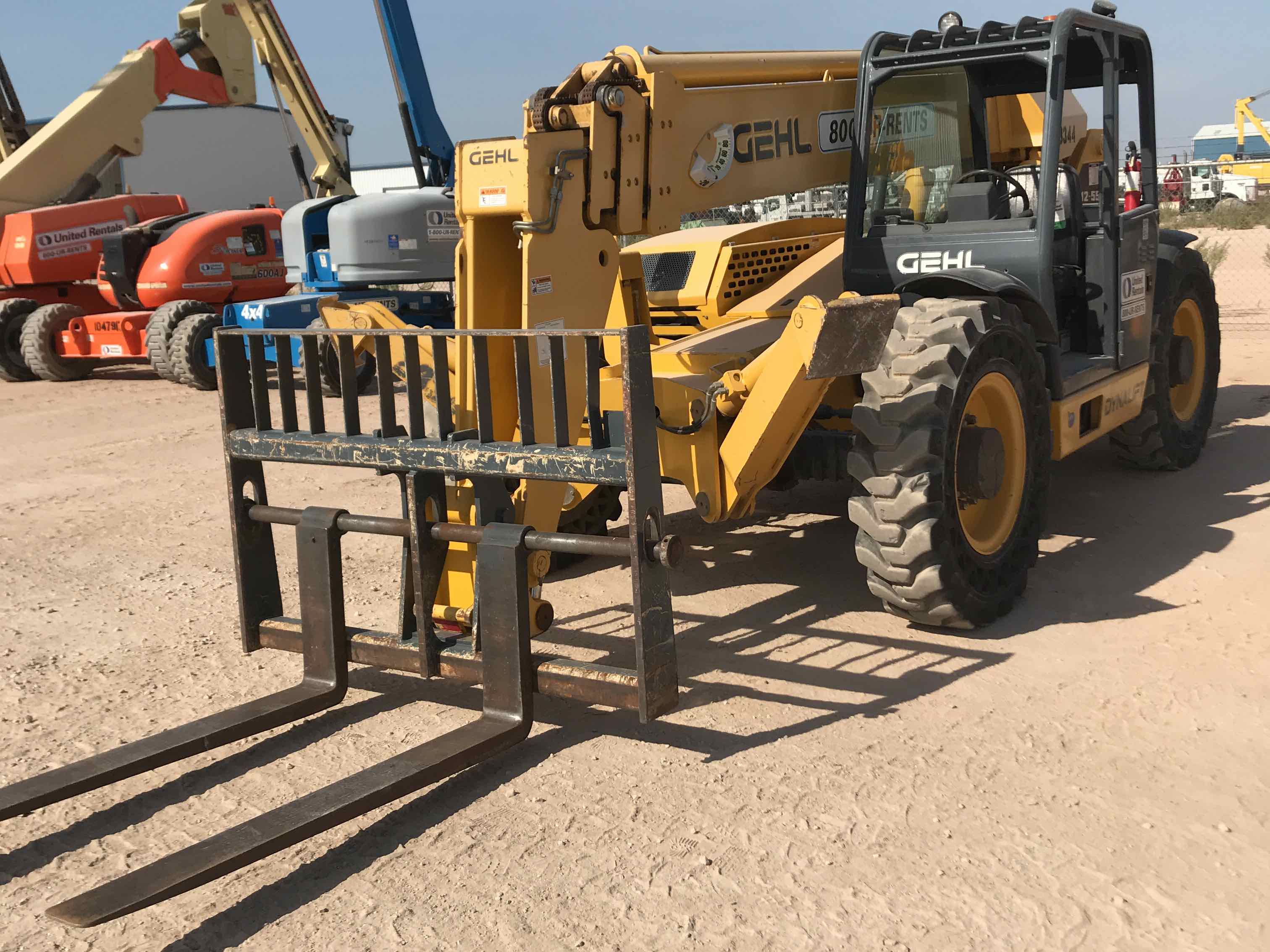 Used 2015 Gehl DL12-55 Telehandler For Sale in Ardmore, OK | United Rentals