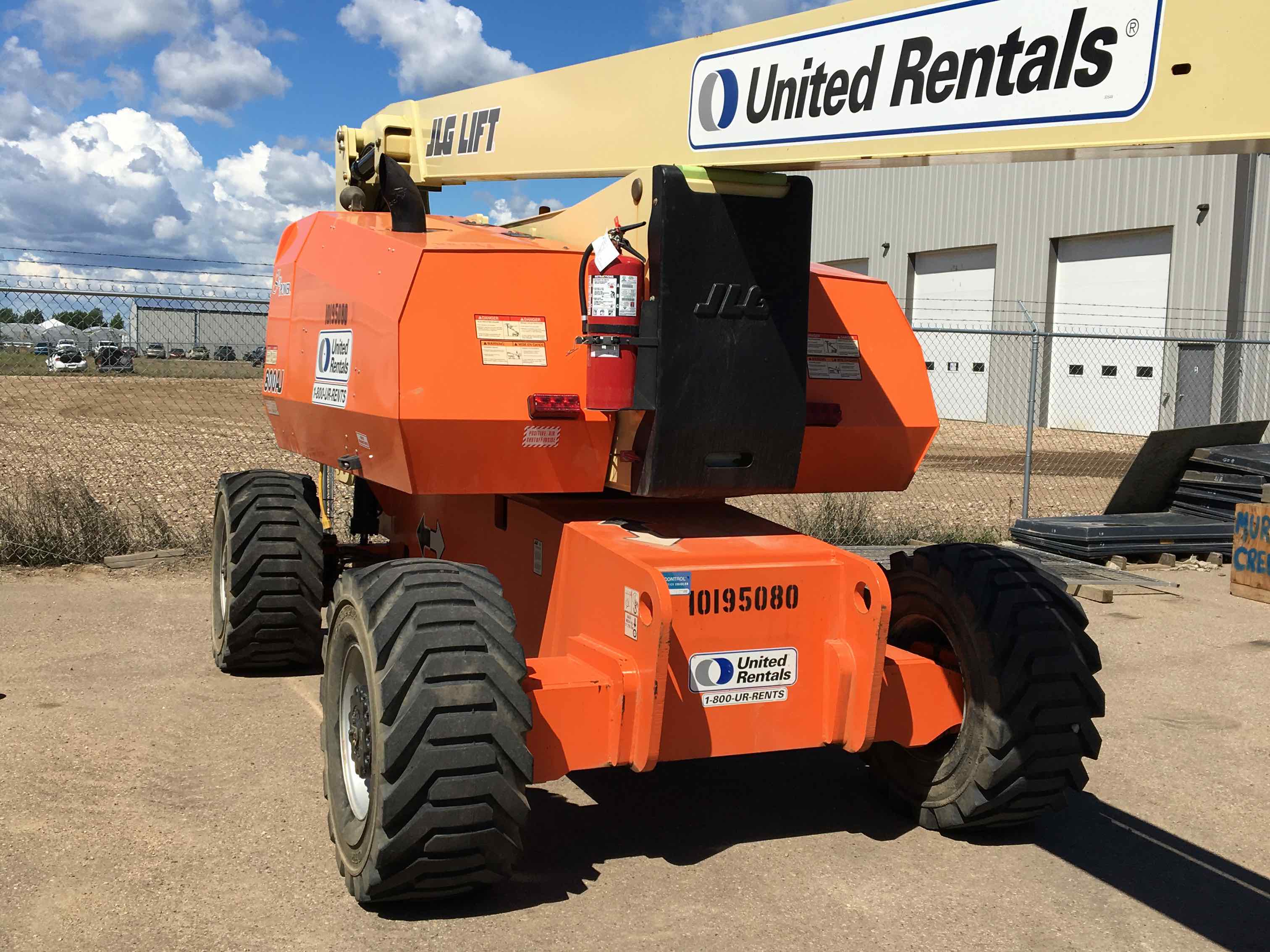 Used 2013 JLG 800AJ Articulating Boom Lift For Sale in Bonnyville, AB ...
