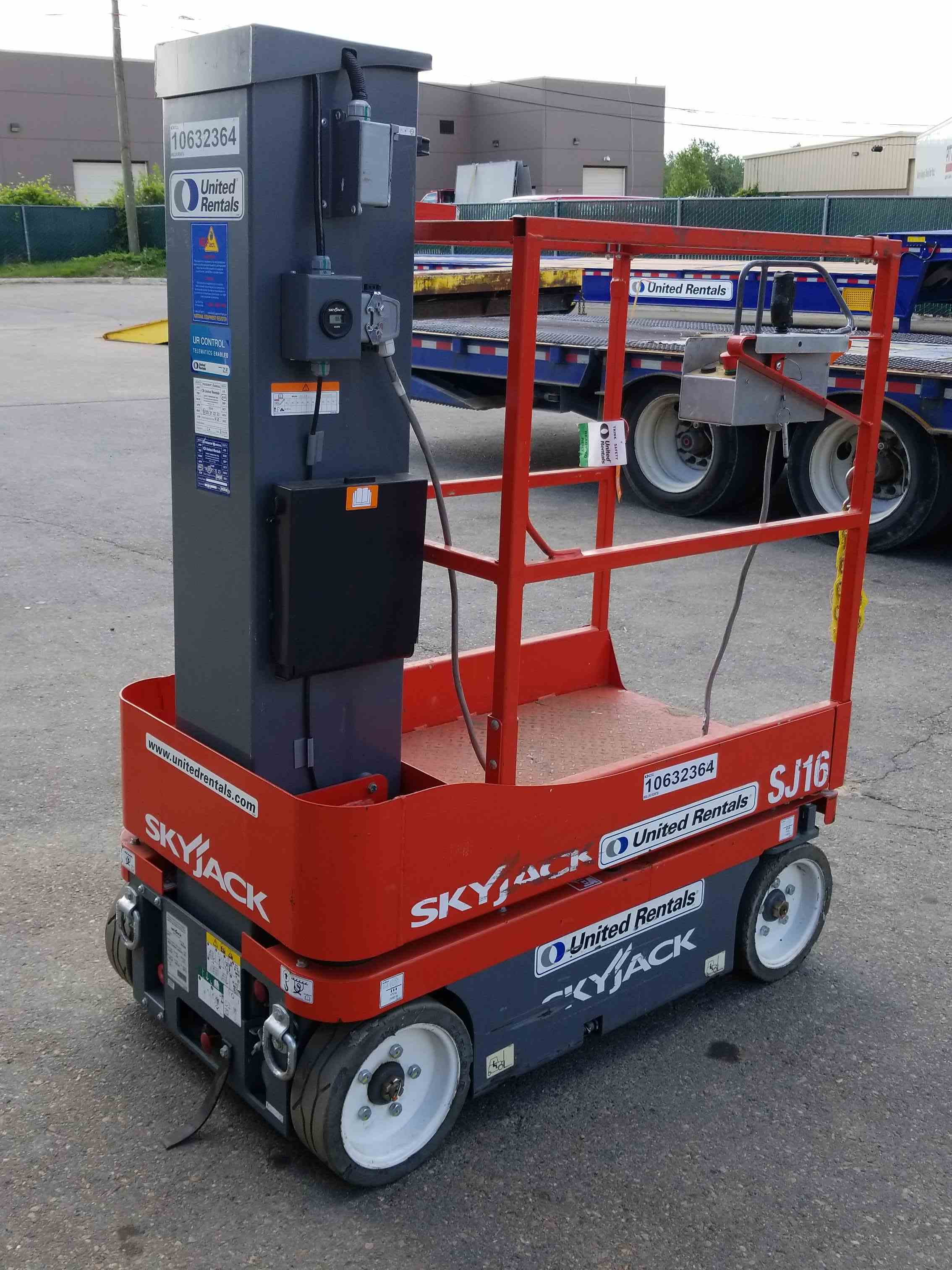 Used 2017 Skyjack SJ16 Self-Propelled One-Person Lift For Sale in ...