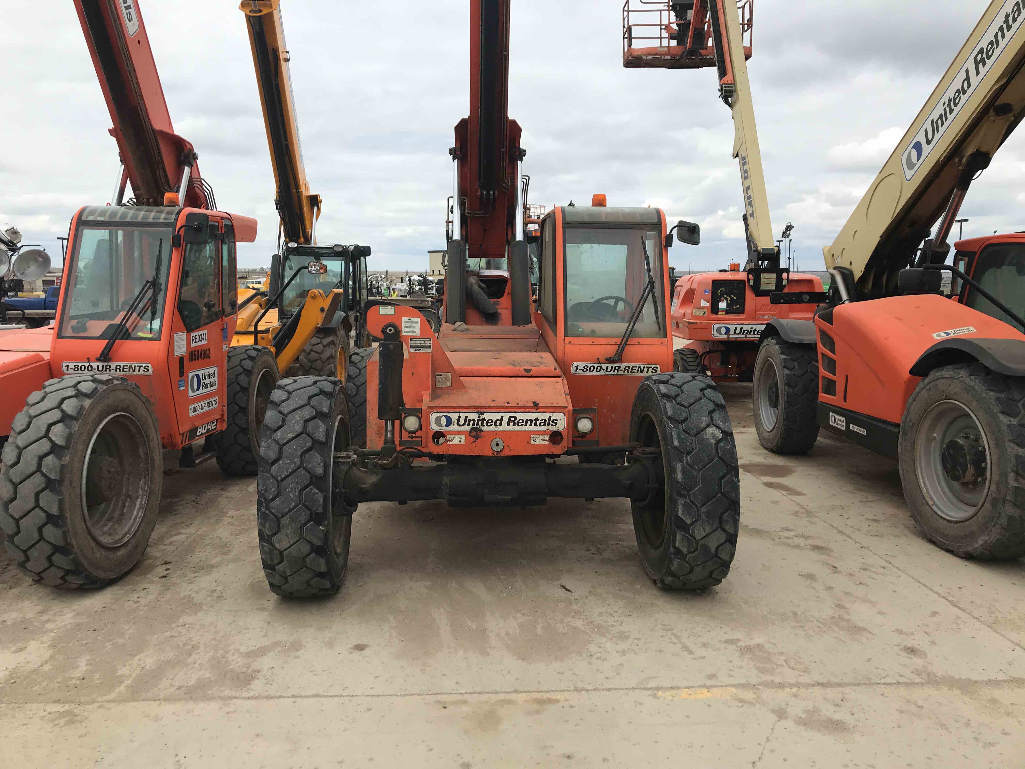 Used 2015 SKYTRAK 8042 Forklift For Sale in Williston, ND | United Rentals