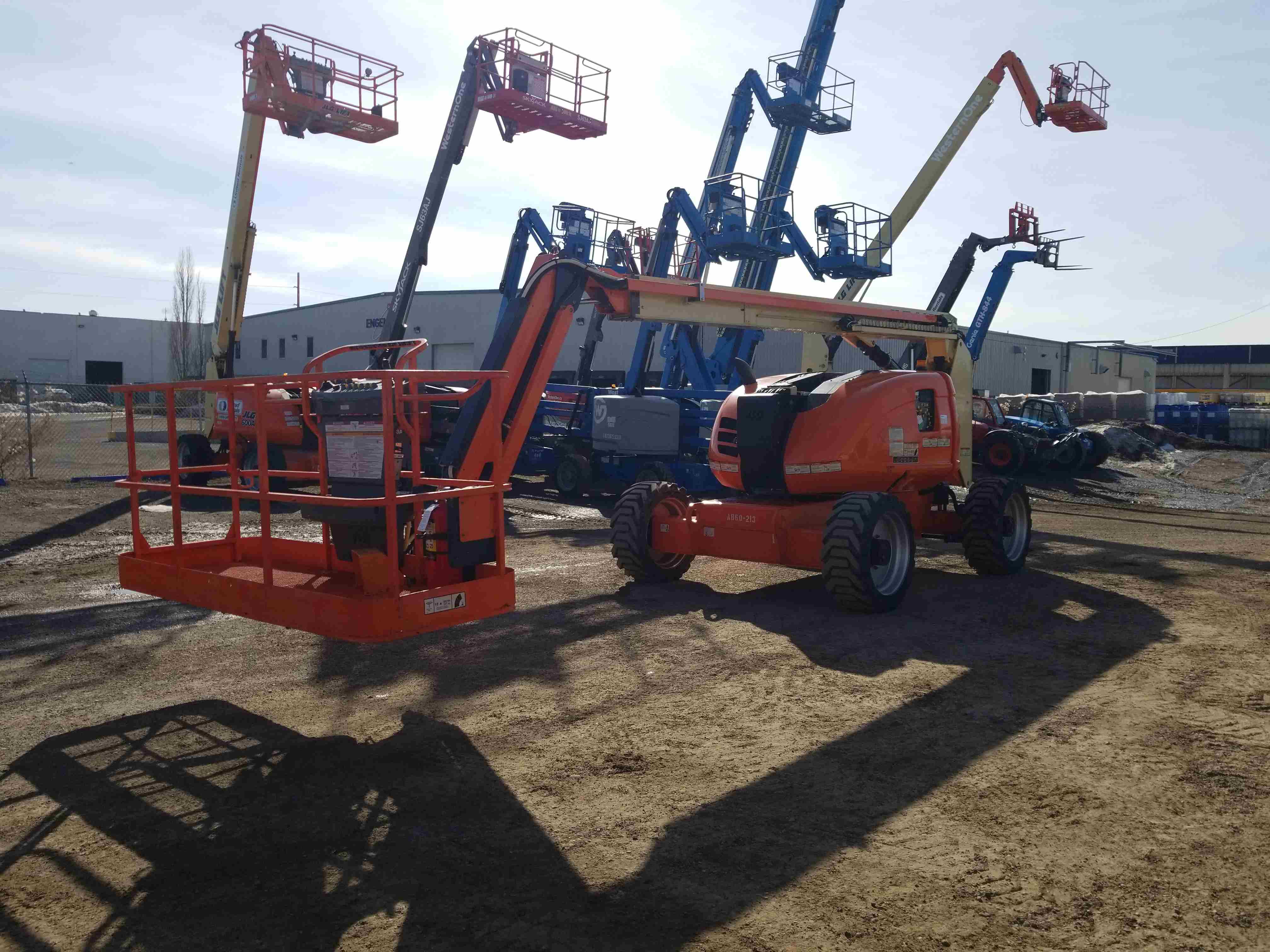 Used 2014 JLG 600AJ Articulating Boom Lift For Sale in Fort Mackay, AB ...