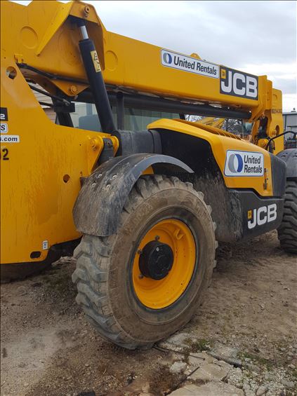 Used Telehandlers / Telescopic Forklifts for Sale | United Rentals
