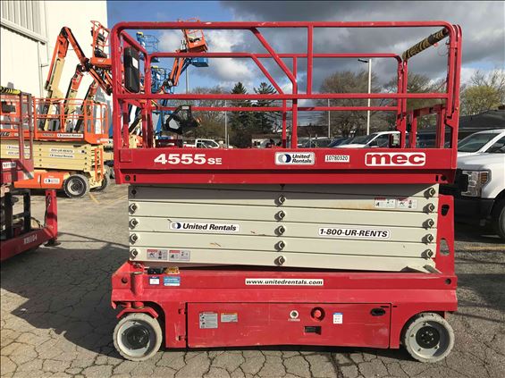 Used 2018 MEC 4555SE Scissor Lift For Sale in South Bend, IN | United ...