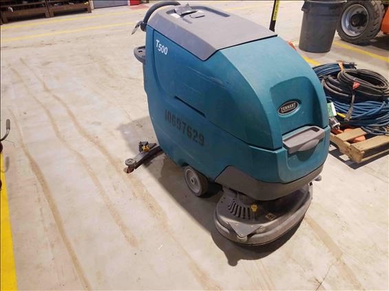 Used Tennant Equipment for Sale - Floor Scrubbers and Sweepers | United ...