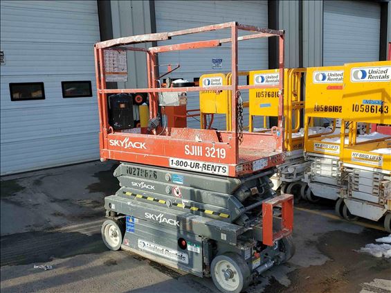 Aerial Lift Rentals at 122 PINE TREE INDUSTRIAL PKWY, Portland, ME ...